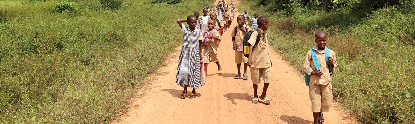 Understanding how child labour causes harm can lead to better outcomes ...